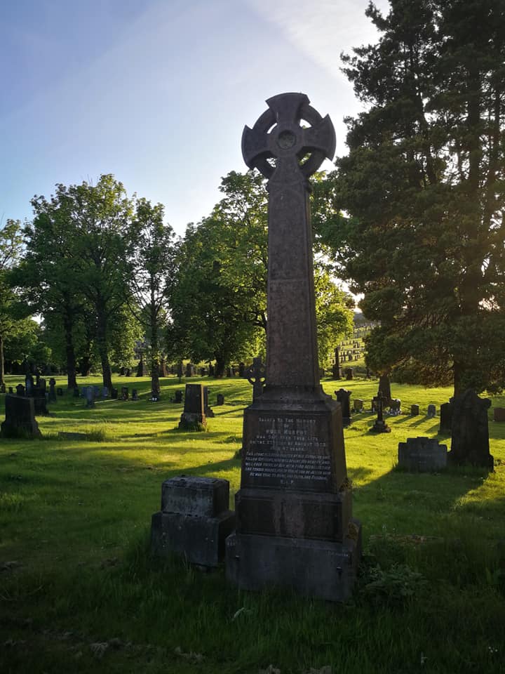 HUGH MURPHY – A Monumental Celt – the shamrock